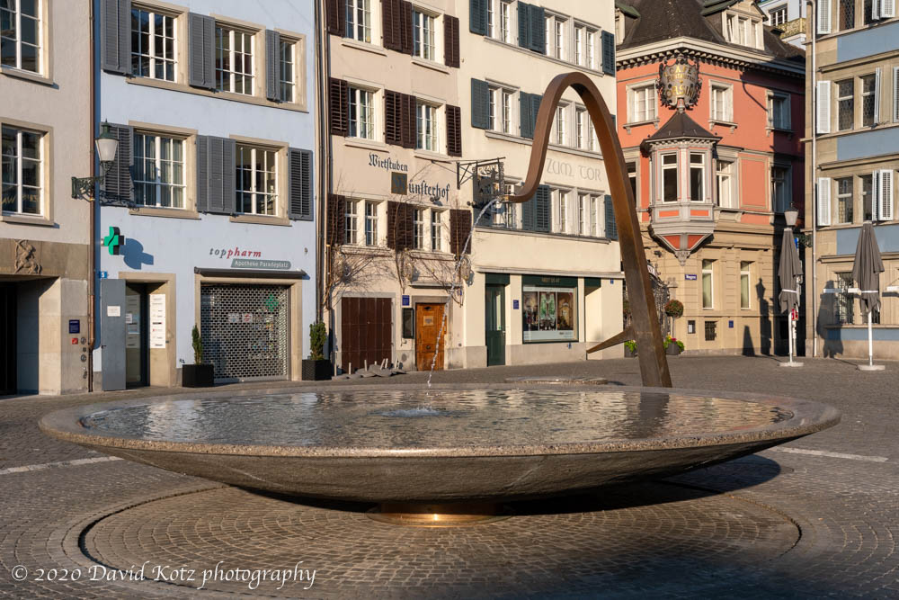 Münsterhof fountain – David Kotz
